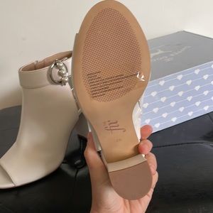 The Fix | Shoes | Nwt The Fix White Mules | Poshmark